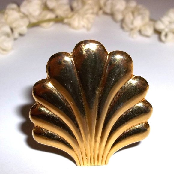 Vintage | Accessories | Vintage Gold Scarf Clip Seashell Shell Fashion ...